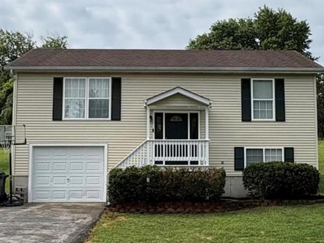 6224 Yellow Brick Rd, Washington, MO 63090