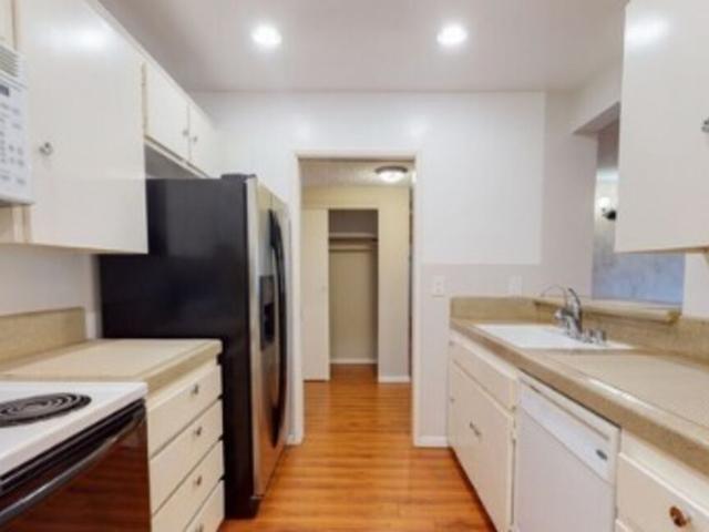 6225 Canterbury Dr, Unit 306, Culver City, CA 90230 | MLS #26661 | Compass