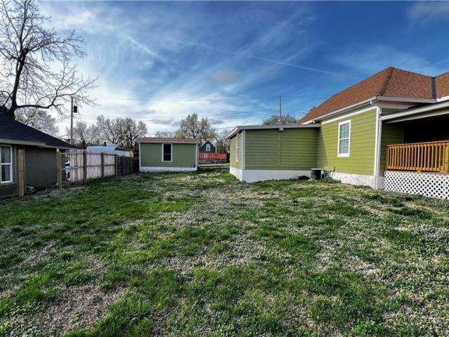 6225 E 10th and 6227 Street