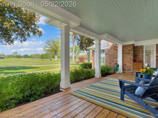 6225 Golfview Drive