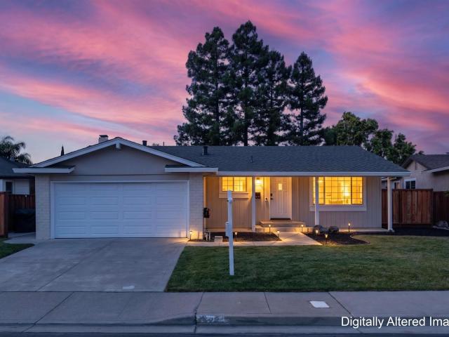 6225 Robin Ct