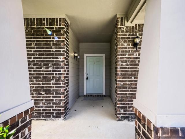 6225 Topsail Drive