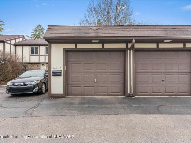 6226 E Captains Way