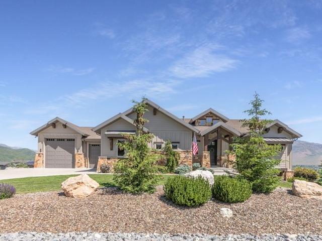 6226 E Hawks Ln, Huntsville, UT 84317