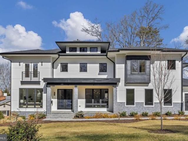 6226 Kellogg Dr, McLean, VA 22101