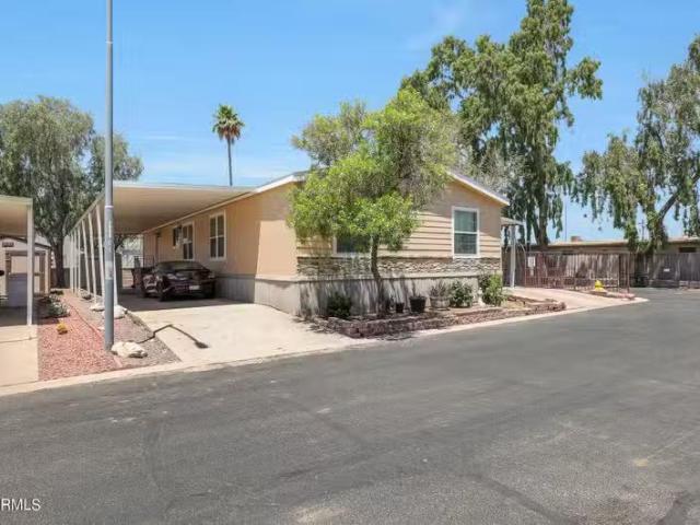 6227 N Litchfield Rd #1, Litchfield Park, AZ 85340 MLS 6710349