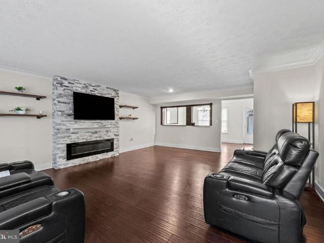 6227 Seal Place