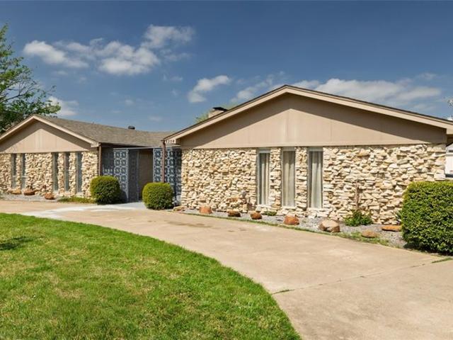 6228 Wheaton Dr, Fort Worth, TX 76133