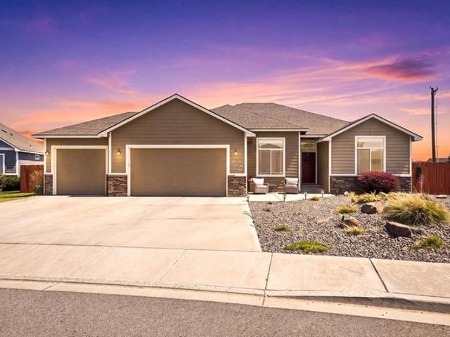 6228 Cobalt Dr, West Richland, WA 99353