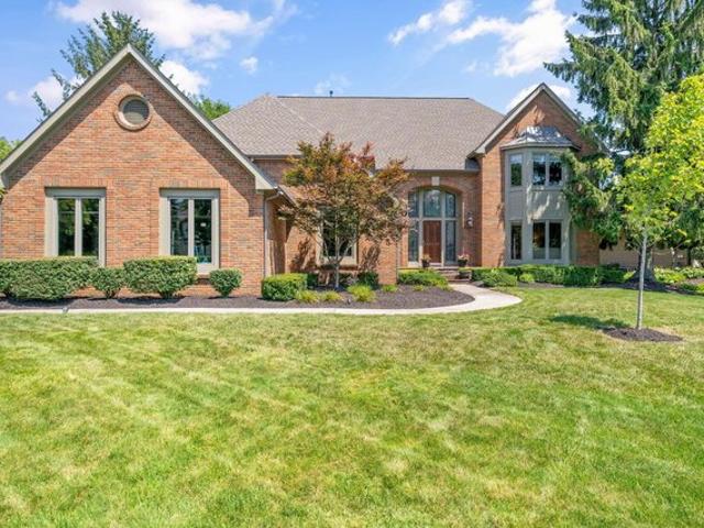 6228 Inverurie Dr W, Dublin, OH 43017