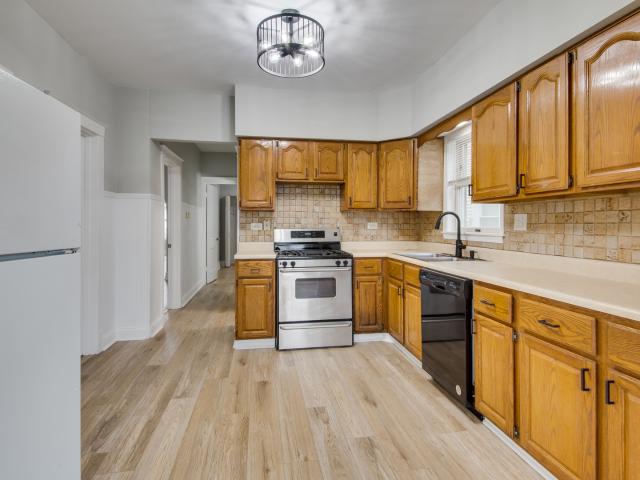 6228 W Berenice Avenue # 1