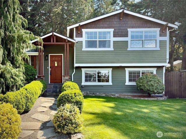 6229 NE 196th St, Kenmore, WA 98028