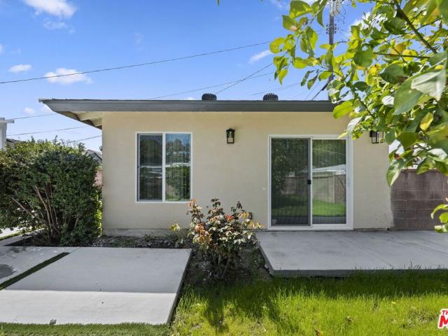 6229 Sylvia Avenue