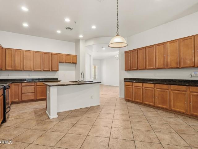 6229 S Moccasin Trail