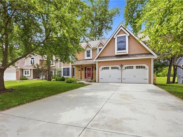 6220 N Indiana Ave, Kansas City, MO 64119