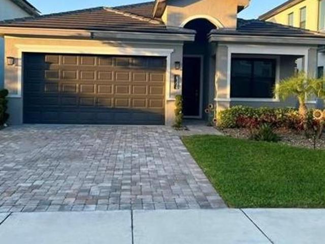 6220 Oceanaire Wy, Lake Worth, FL 33467