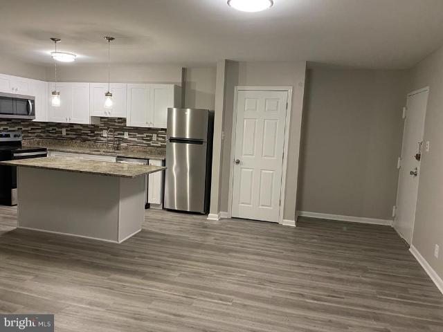 6220 Edsall Road # 401