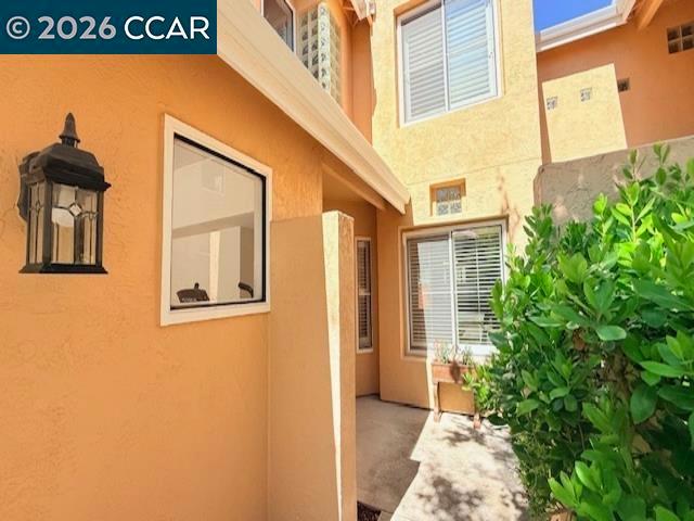6220 Lakeview Cir