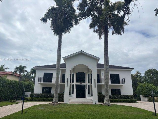 6220 SW 144th St, Coral Gables, FL 33158