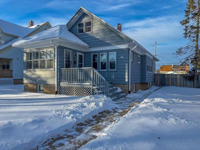 6220 W Girard Ave, Milwaukee, WI 53210