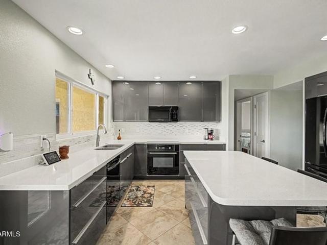 6221 N 21st Dr, Phoenix, AZ 85015