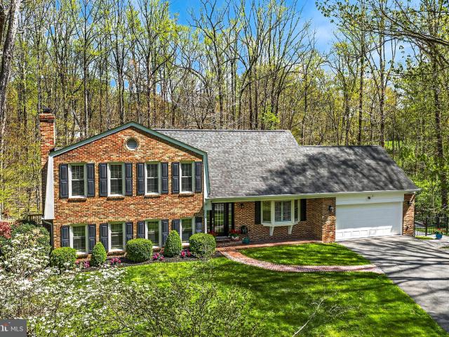 6221 Ballsford Dr, Fairfax Station, VA 22039 | Compass