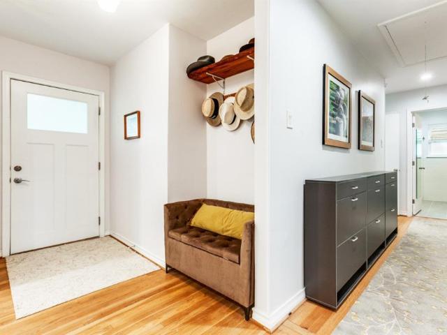 6221 Berryhill St, Dallas, TX 75231 | MLS #21253