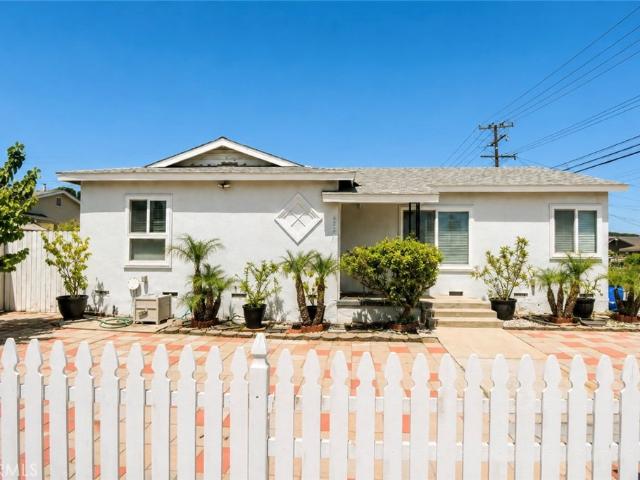 6221 Choctaw Drive