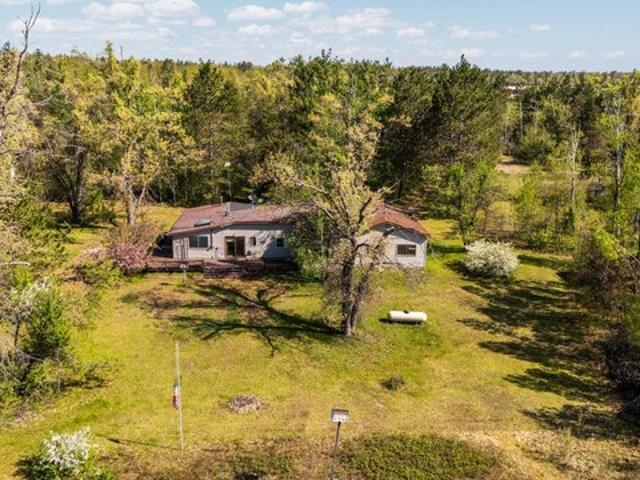 6221 County Road 612, Lewiston, MI 49756