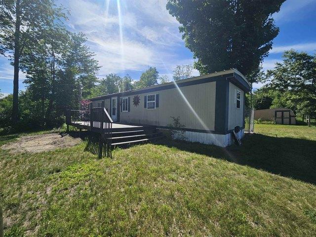 6221 W Clarence Rd, Harrison, MI 48625