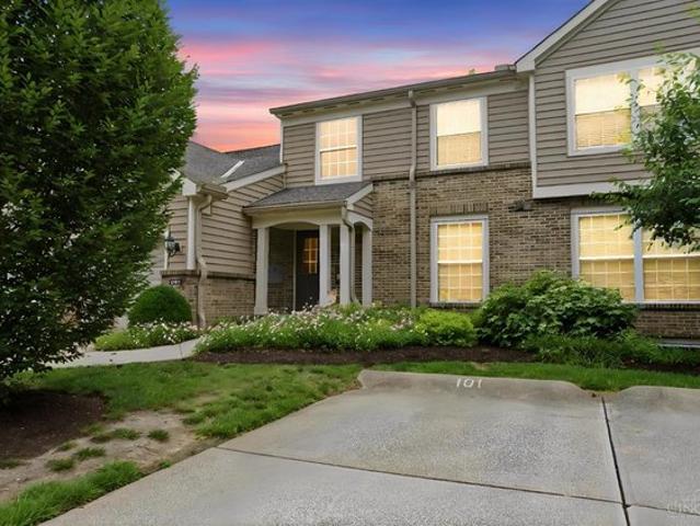 6221 Watchcreek Way Apt 301, Miami Township, OH 45150