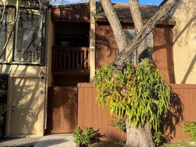 6221 116th Pl SW #D, Miami, FL 33173