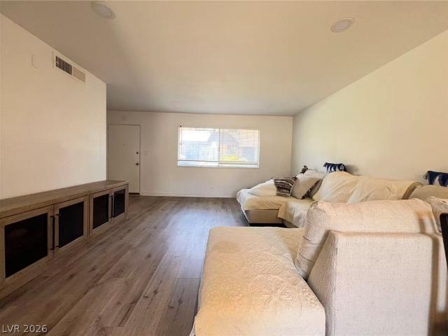 6223 Meadow View Lane
