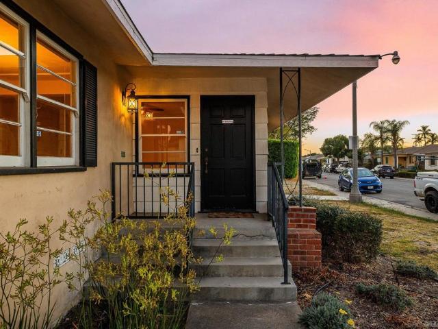 6223 Mesita Drive