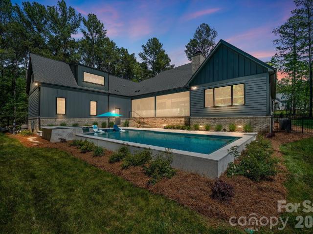 6223 Chimney Bluff Road