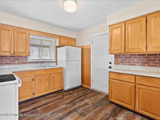 6223 Hilliard