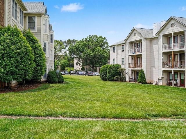 6223 Rosecroft Drive # 3
