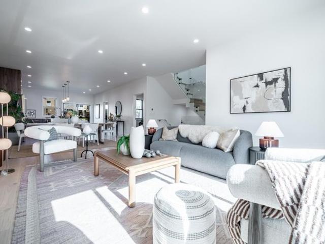 622 19th Ave, San Francisco, CA 94121