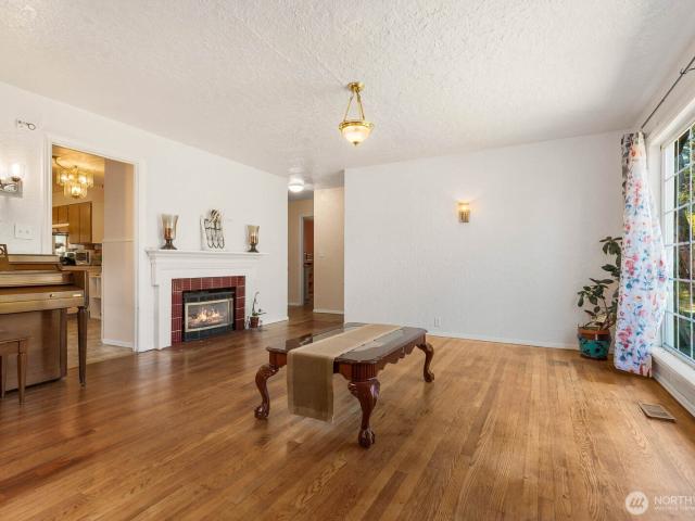 622 47th St SE
