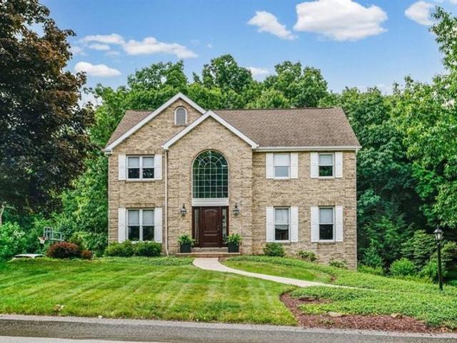 622 Golden Ridge Ct, Cranberry Township, PA 16066