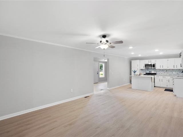 622 S Greenwich Avenue