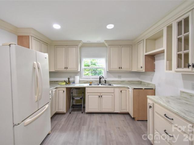 622 Green Street Loop