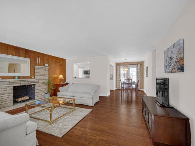 622 E 54th Avenue