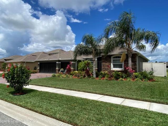 622 Easton Forest Circle, Palm Bay, FL 32909