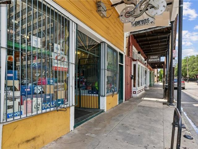 622 Frenchmen Street