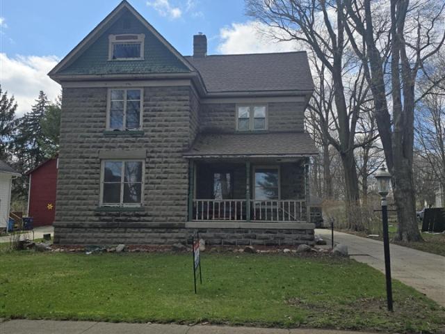 622 Maple Street