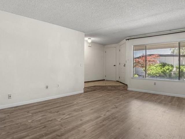 622 N Ahwanee Ter, Sunnyvale, CA 94085