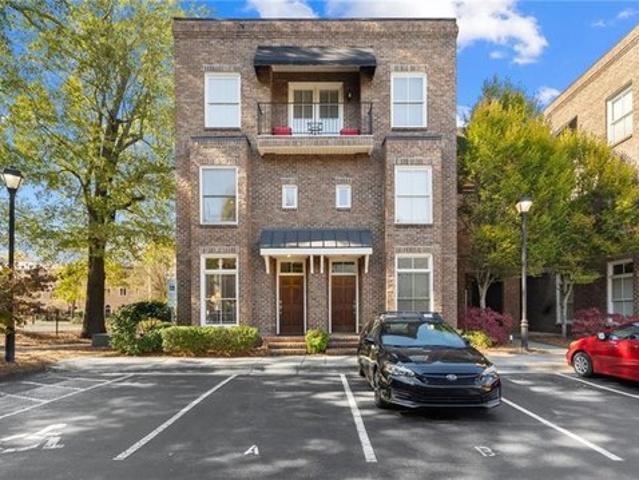 622 N Elm St Apt C, Greensboro, NC 27401