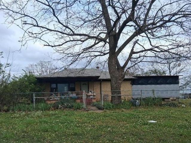 622 N Lake Ave, Davenport, OK 74026
