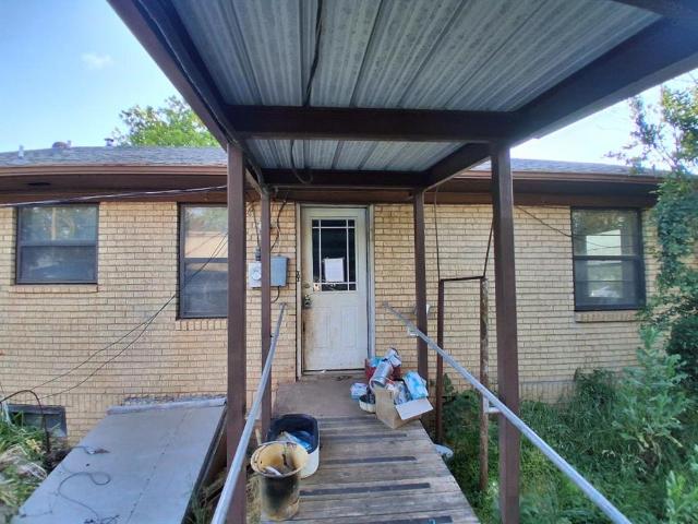 622 N Lake Avenue
